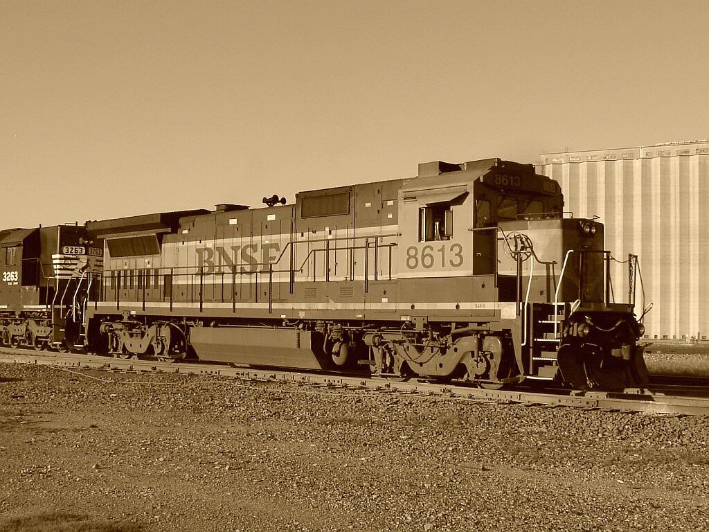 BNSF 8613